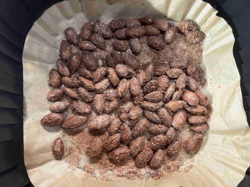 Pirított mandula airfryerben - Forrólevegős-fritőz